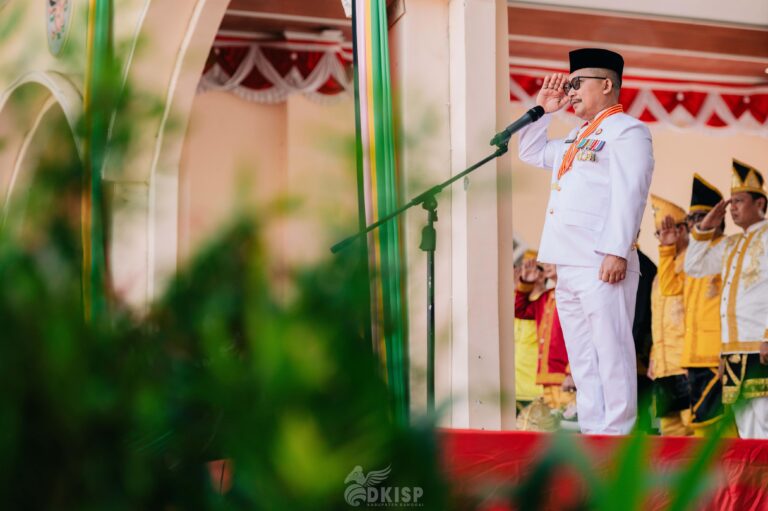 Upacara Hut Ke-65 Banggai Momentum Mengenang Jasa Para Pejuang ...